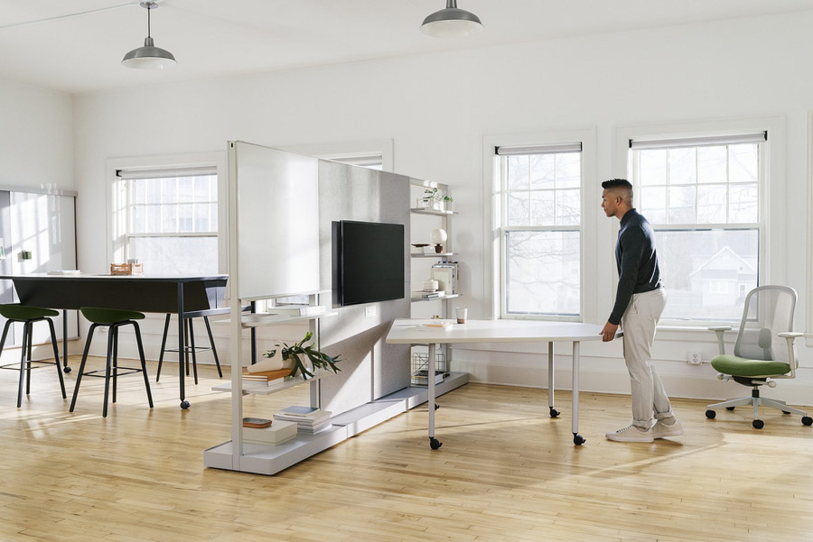 SHERIDAN GROUP | OE1 Huddle Table