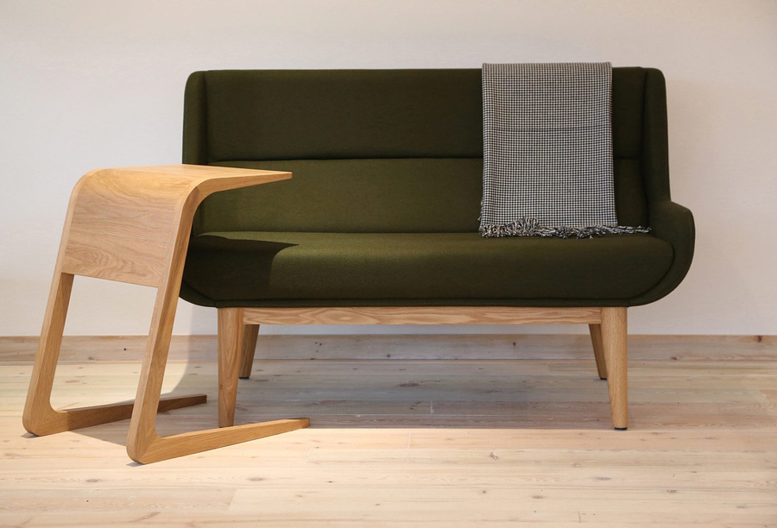 SHERIDAN GROUP | Riley Table